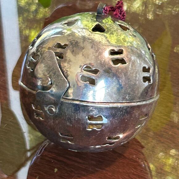 Unique Vintage | Accents | Vintage Silver Plated Friendship Ball ...
